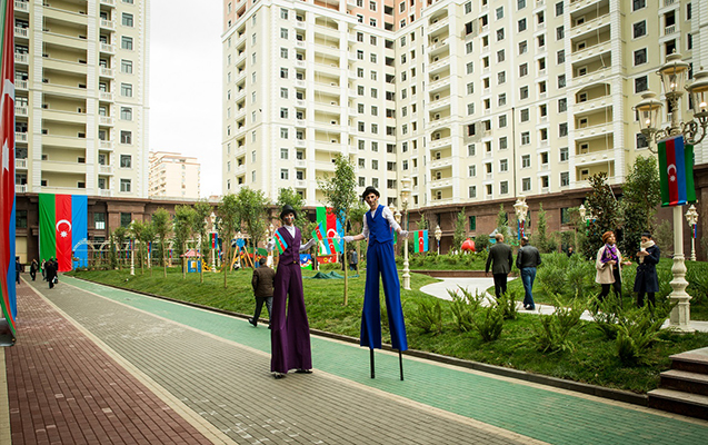 “Renessans Palace”da Bayraq günü tədbiri keçirildi — Fotolar