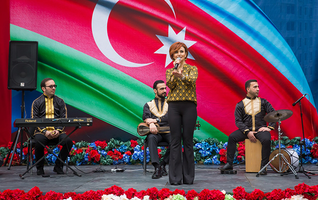 “Renessans Palace”da Bayraq günü tədbiri keçirildi — Fotolar