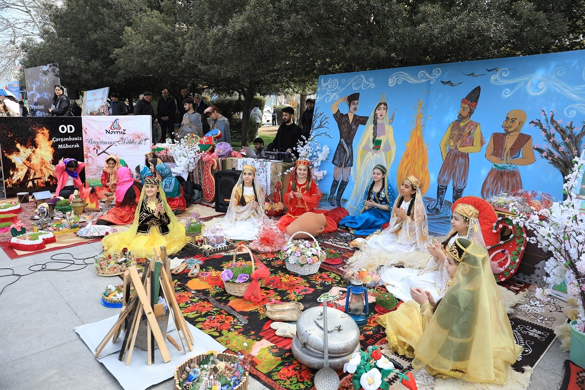 Nizamidə Novruz bayramı münasibətilə ümumrayon şənliyi keçirilib — Fotolar