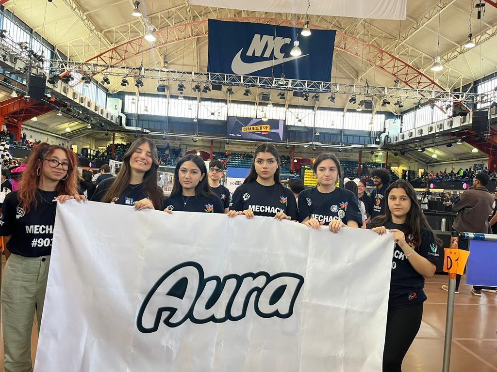 Azərbaycanlı məktəblilərdən beynəlxalq robotexnika müsabiqəsində yüksək ...