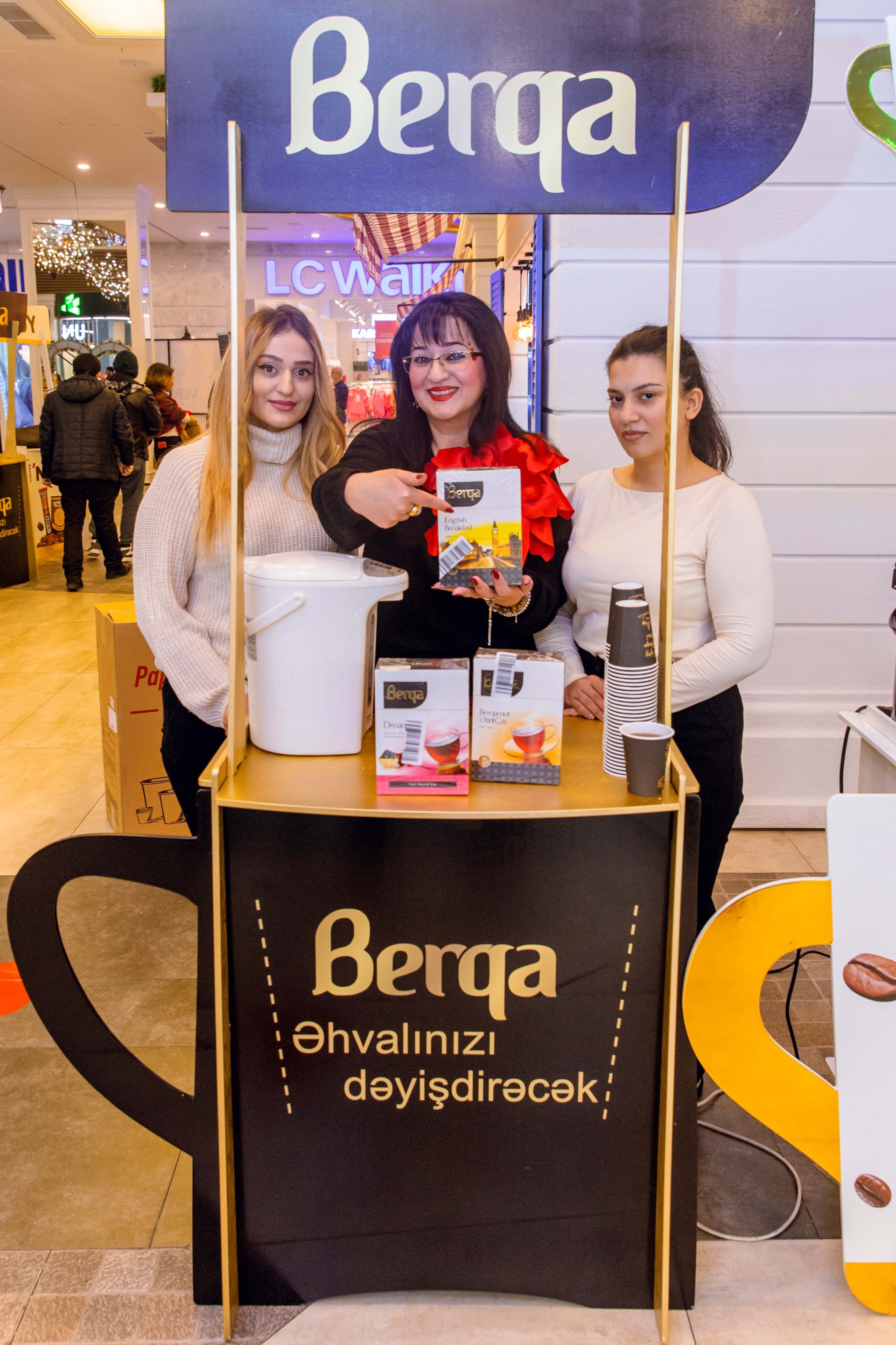 “Berqa” və “Cofee N`Joy” “Sevginin İZi”ndə — Fotolar
